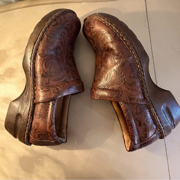 b.o.c. | Shoes | Boc Born Of Concept Brown Clogs Slip On Floral Etched ...